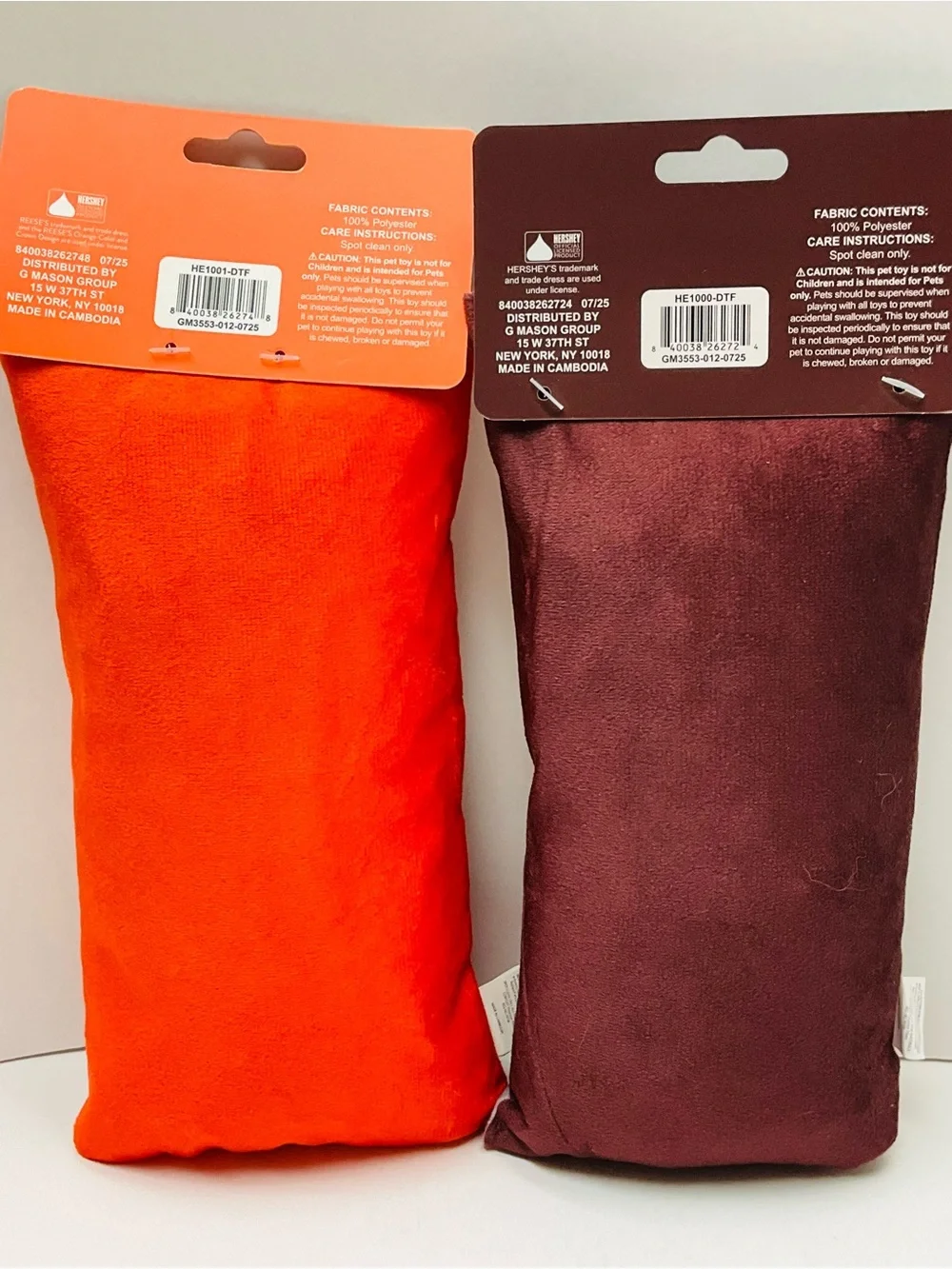 hershey | Dog | Nwt Set Of 2 Reeses Hersheys Candy Wrapper Crinkle ...